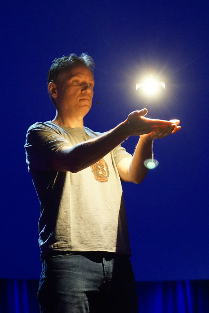 Raffaello D’Andrea at TED2016: Novel flying machines and swarms of tiny ...