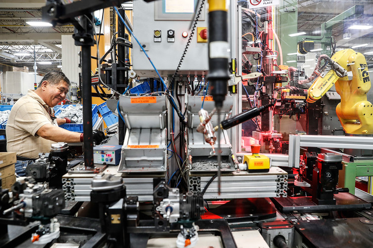 Robots won’t steal our jobs if we put workers at center of AI ...