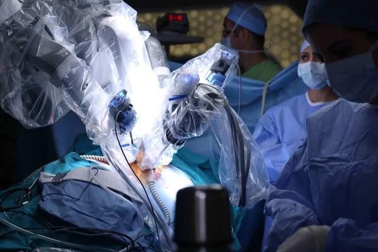 Brain surgery: The robot efficacy test? – Neurosurgical.TV