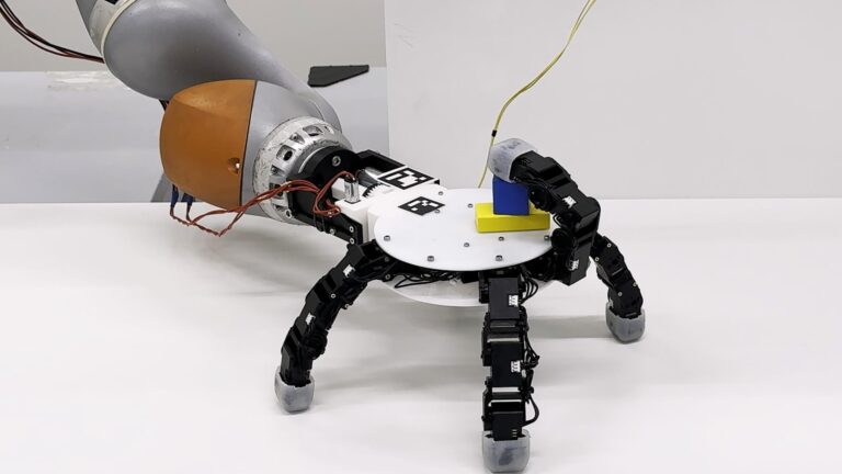 Reversible, detachable robotic hand redefines dexterity - Robohub